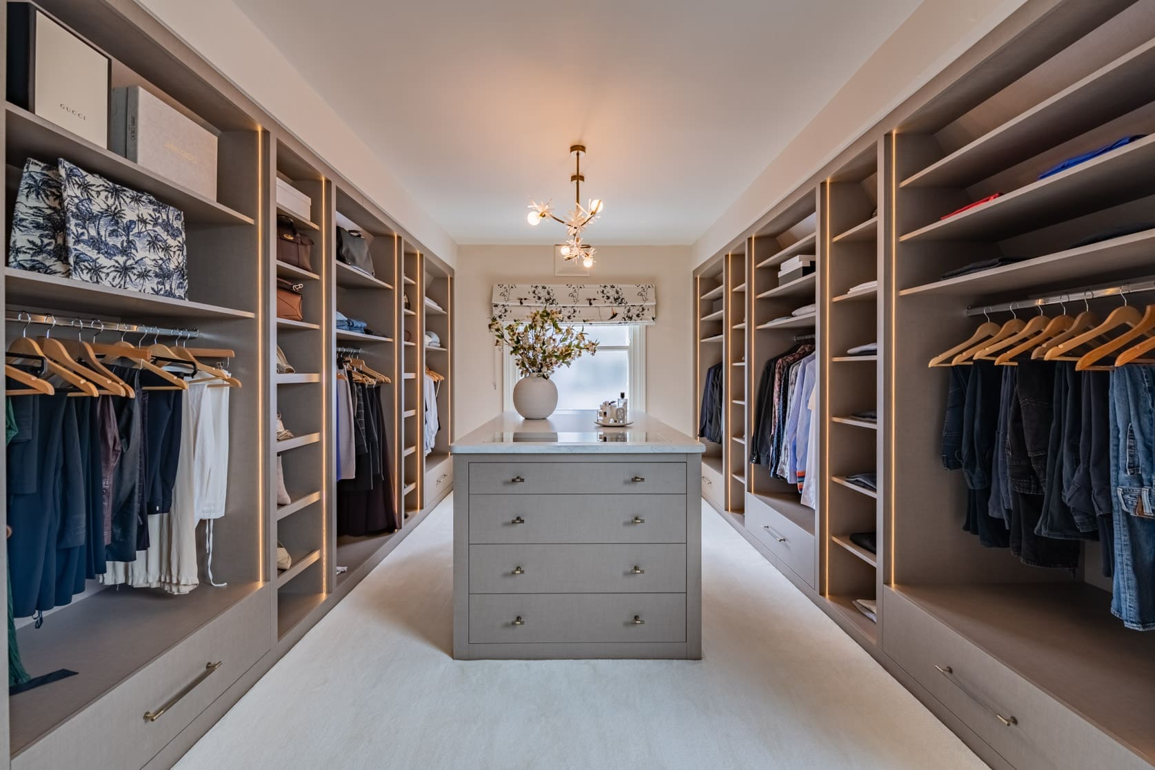 Dressing Room | Walk-in wardrobe | Bespoke furniture